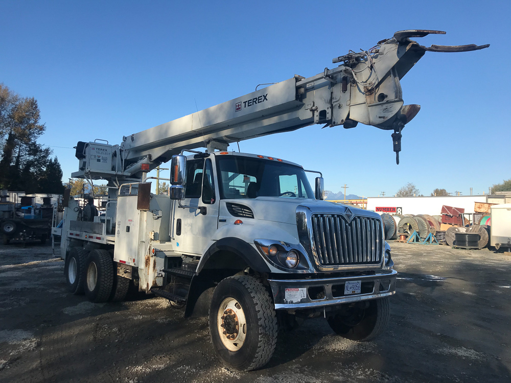 2008 International 7400 Workstar T/A 6x6 w/Terex Telelect Digger Derrick Truck - Bell Rock